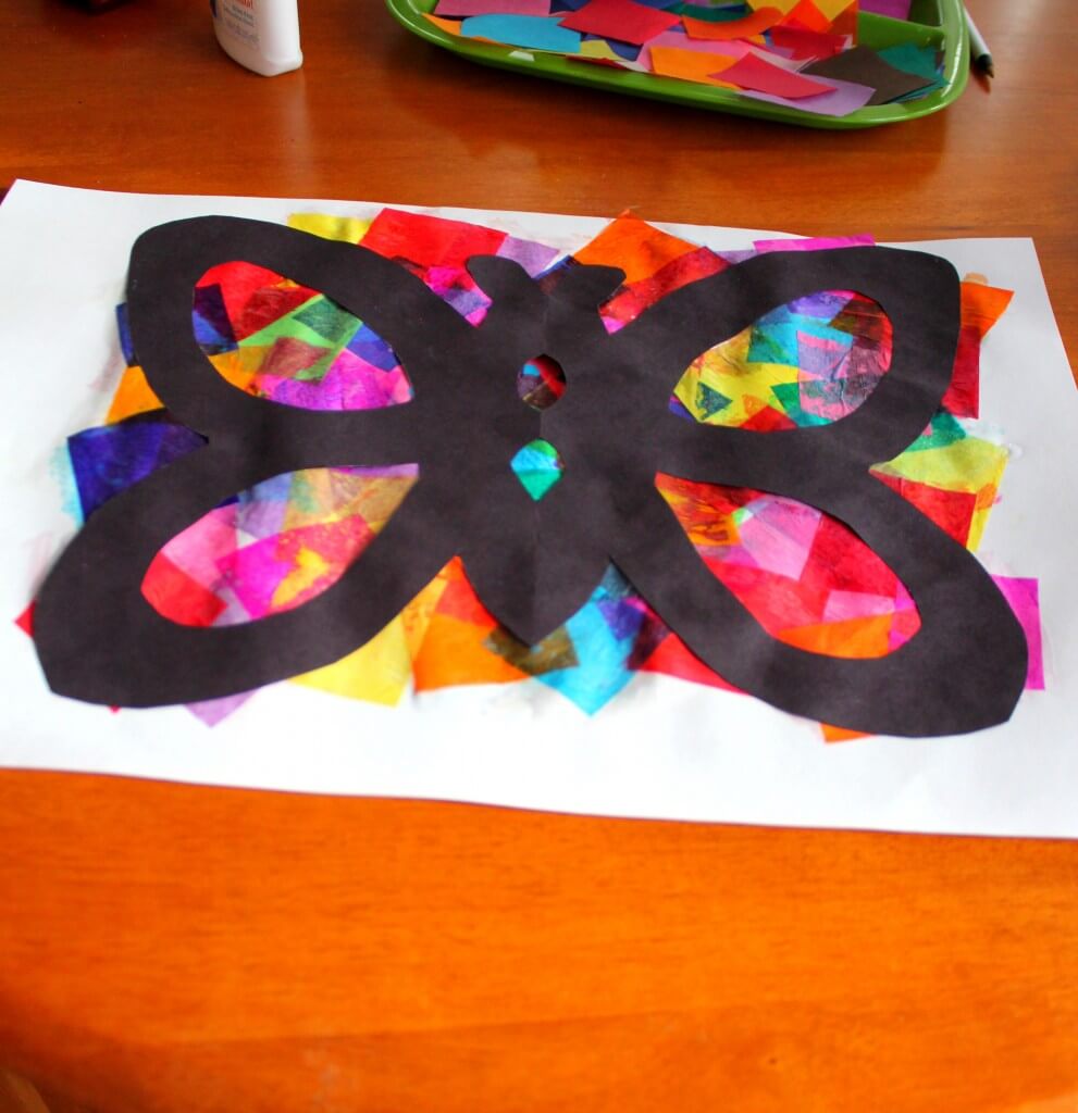 16 DIYs Tutorials How To Make Tissue Paper Butterflies