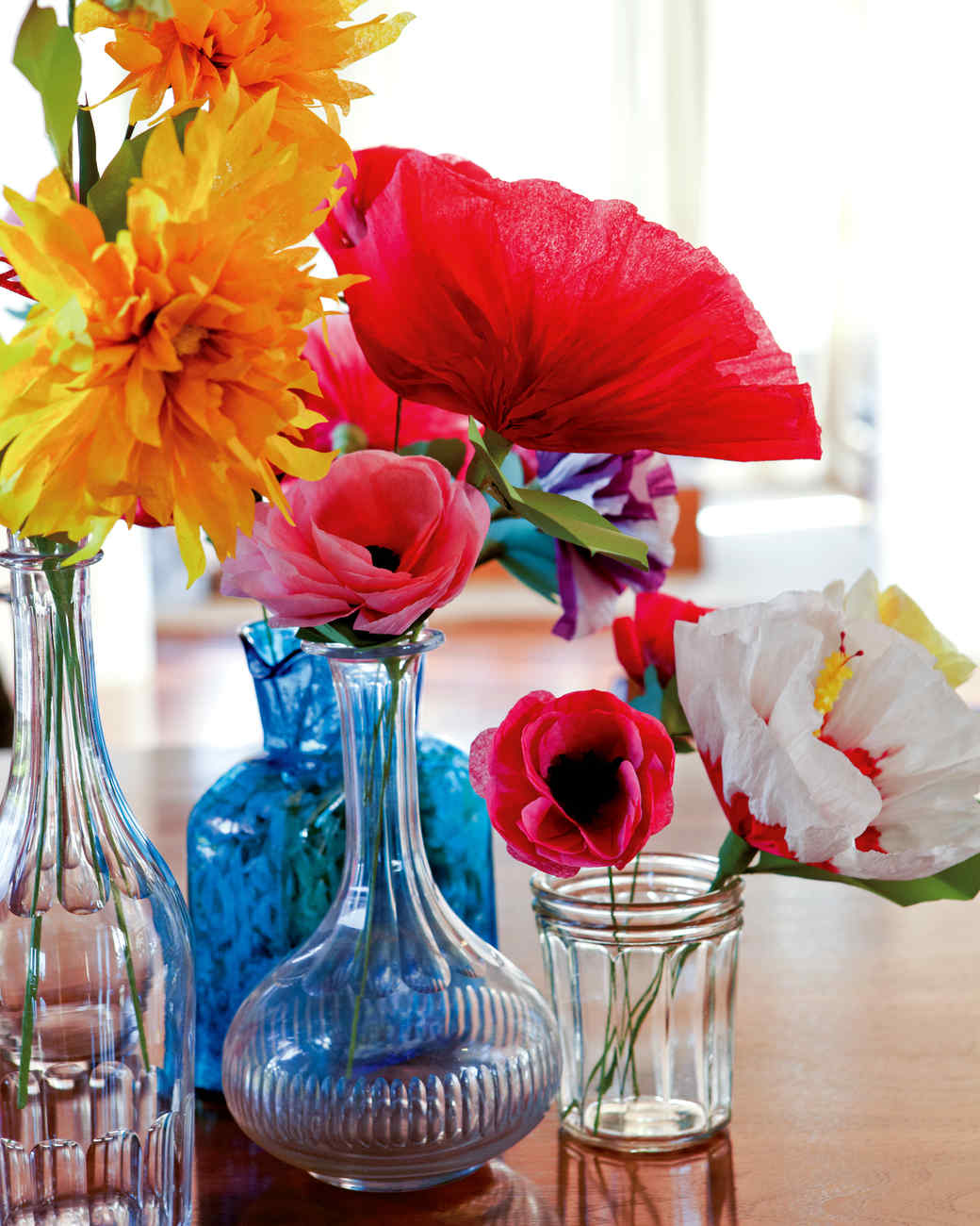 33 DIY Crepe Paper Flowers Tutorials