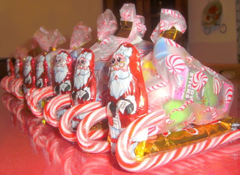 15 DIY Candy Sleigh Craft Ideas for Christmas
