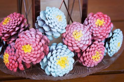 22+ DIY Pine Cone Flowers Craft Ideas | Ideas for DIY