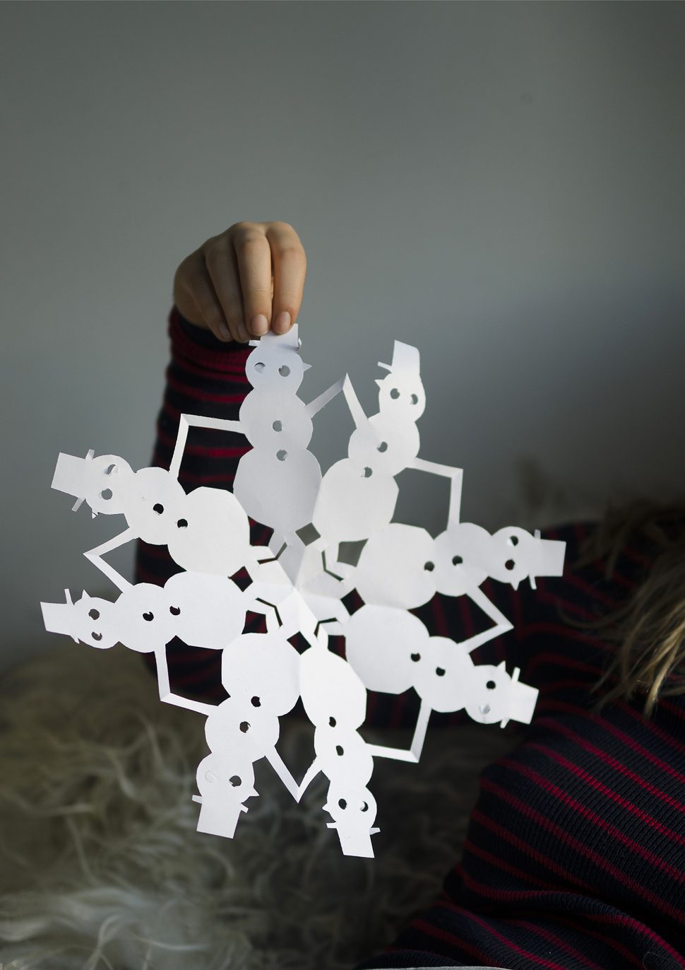 25 Ways to Cut Out Snowflakes: DIYs, Tutorials, Free Templates